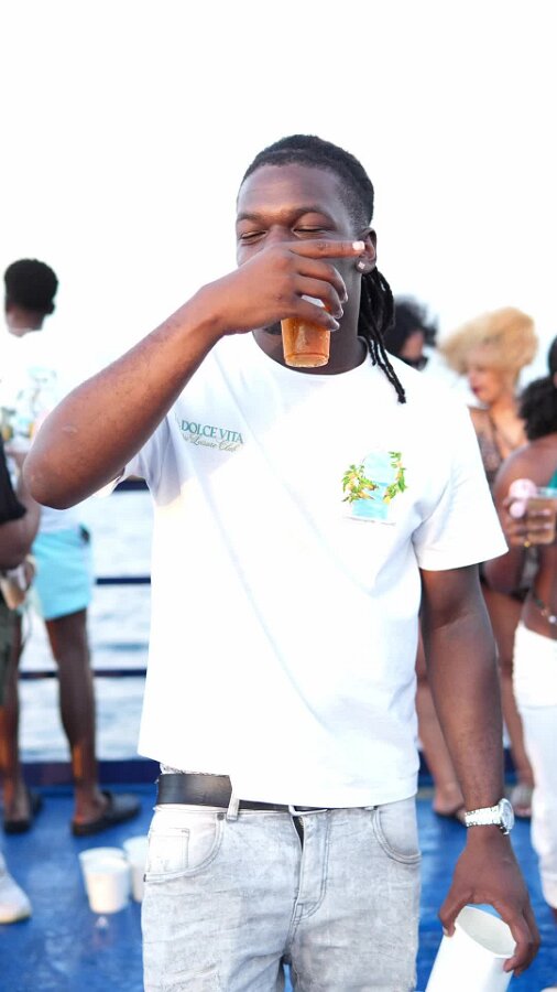 Strings Bikini Boatride 2025